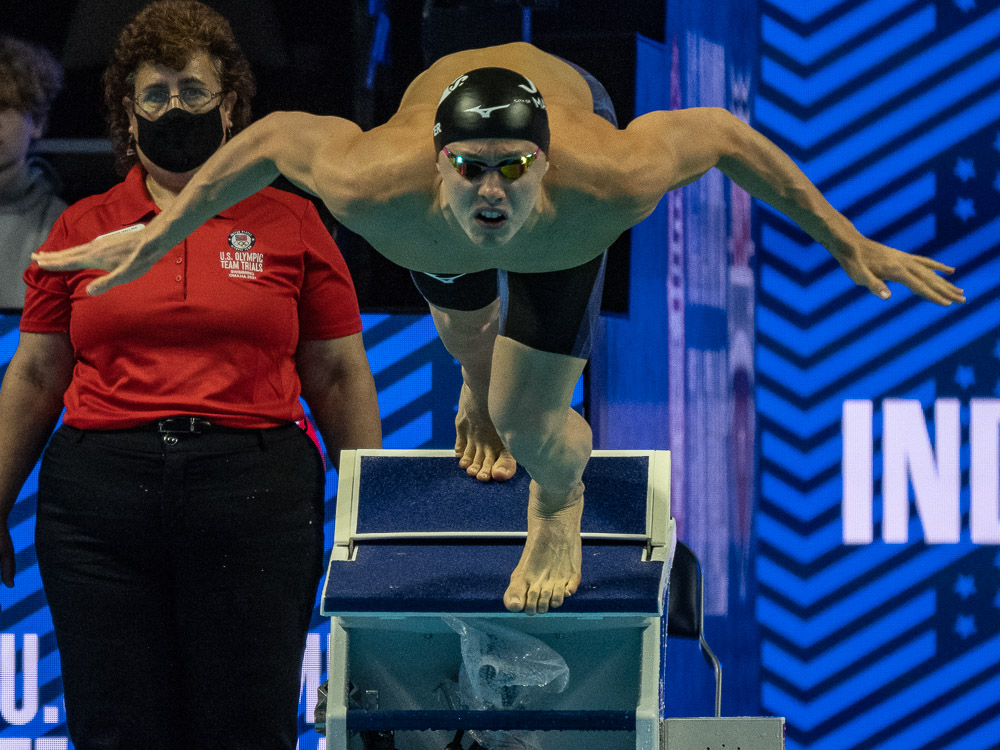 2022 Big 12 Championships: Carson Foster Swims 3:37 400 IM