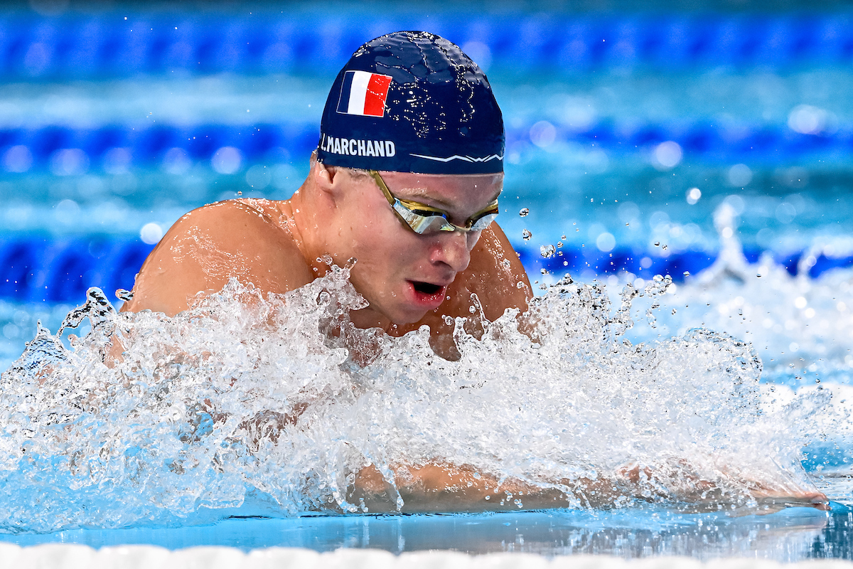 Leon Marchand Eases Through Opening Round of 200 IM in Paris
