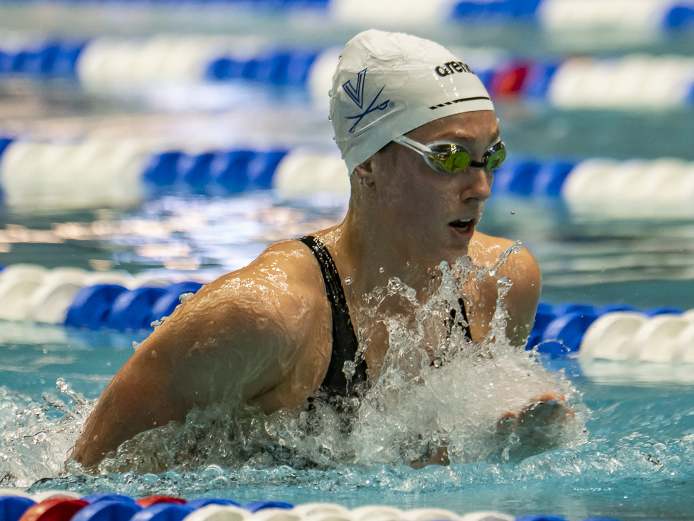 Alex Walsh Dominates 100 Breast, Jumps to No. 3 All-Time